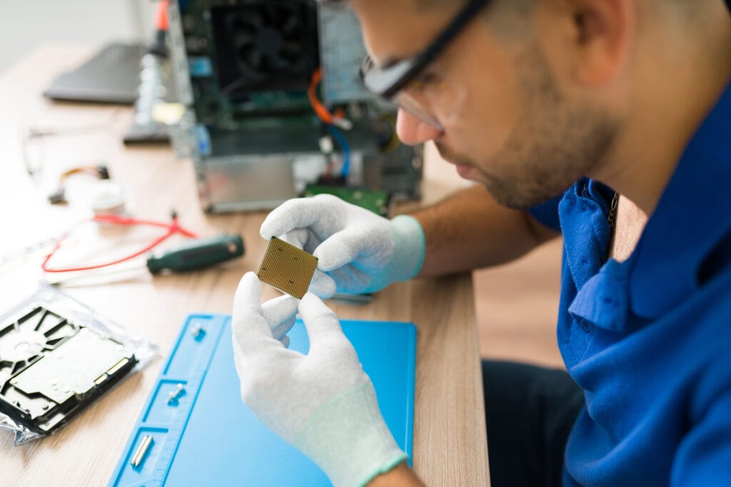 How to Clean Printed Circuit Boards - Altimex