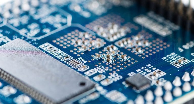 The Complete Guide to Routing PCB Components - Altimex